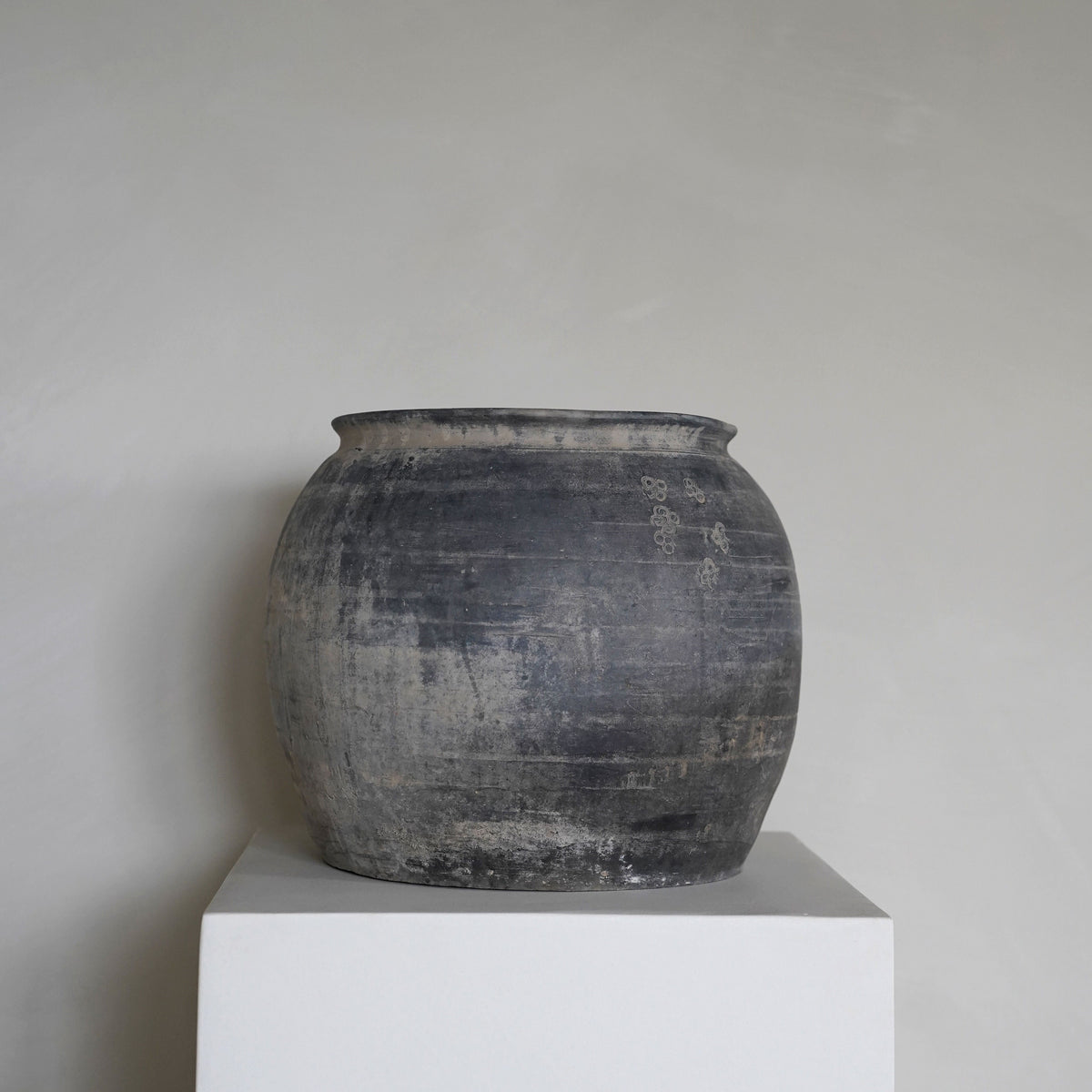 Grey Pot
