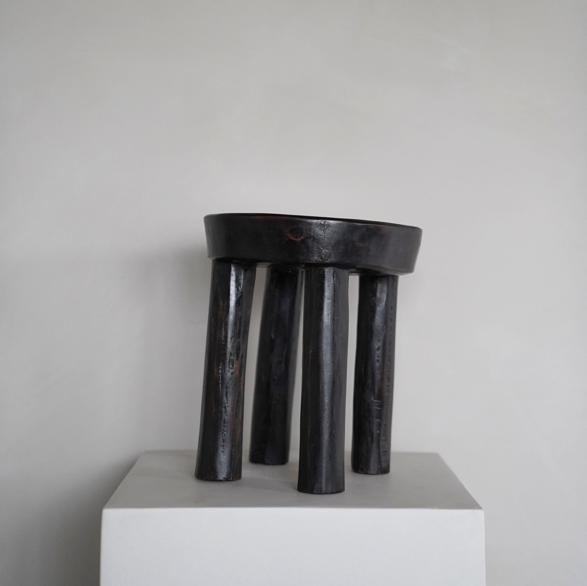 Lobi Stool